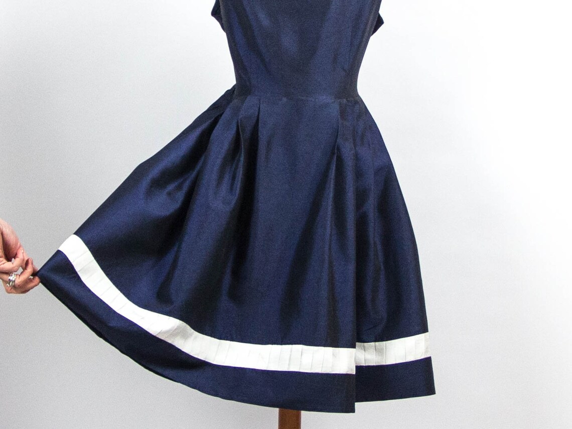 1950s Dress Fit and Flare Vintage Fifties Dress Pin up | Etsy
