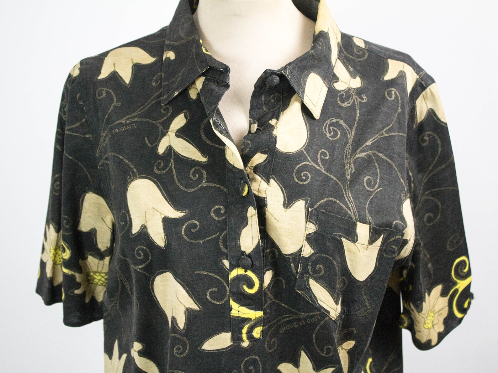 Capri Vintage Eighties Floral Hand Painted 60s 70s Black | Etsy