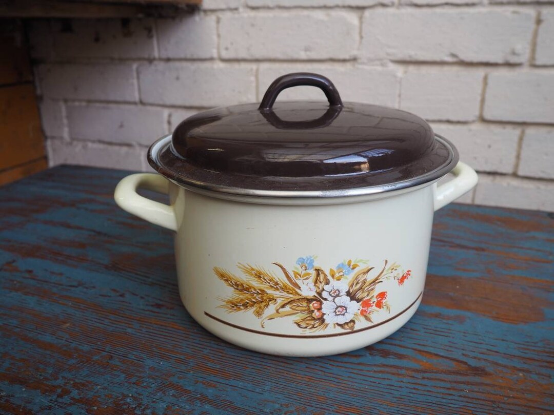 Vintage Mid Century Enamel Lidded Cooking Pot Casserole Pot Decorative ...