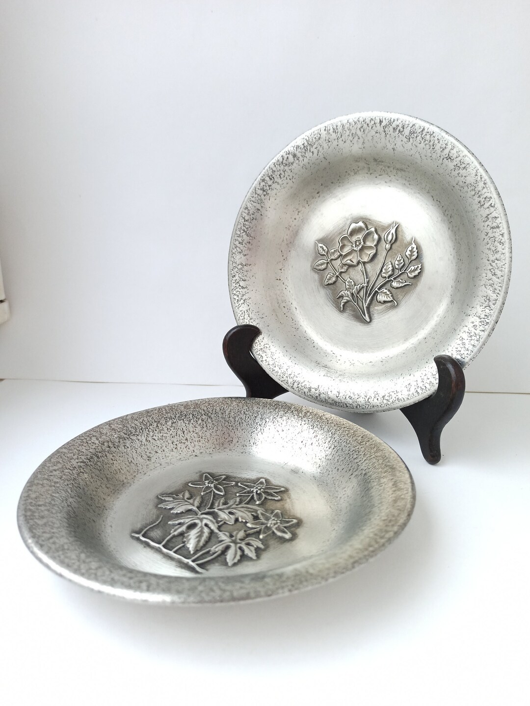Set of 2 EIK TINN NORWAY Pewter Wall Plate; Vintage Metal Embossed Tin ...