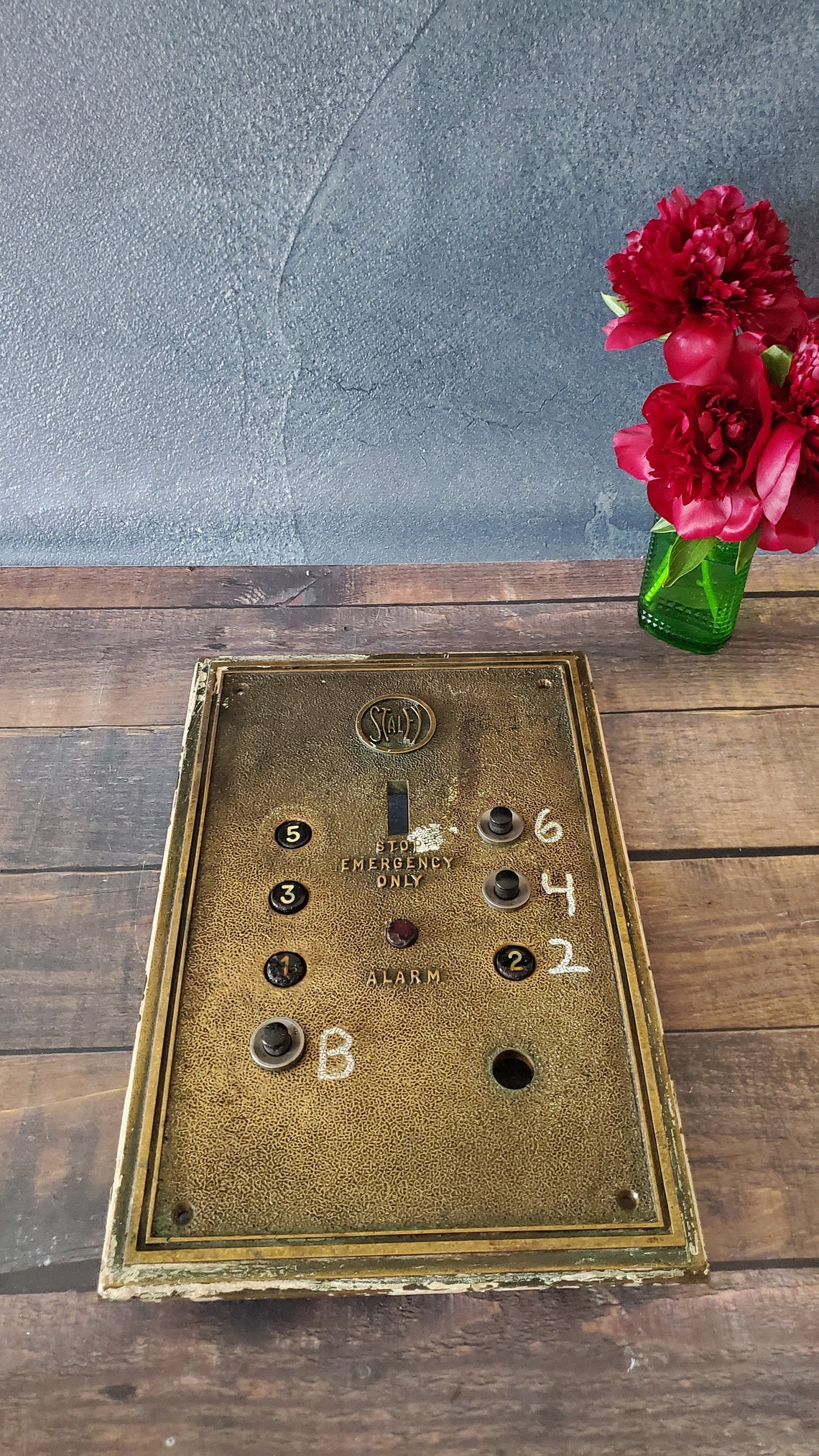 Staley Elevator Indicator Panel/ Elevator Panel/ New York - Etsy