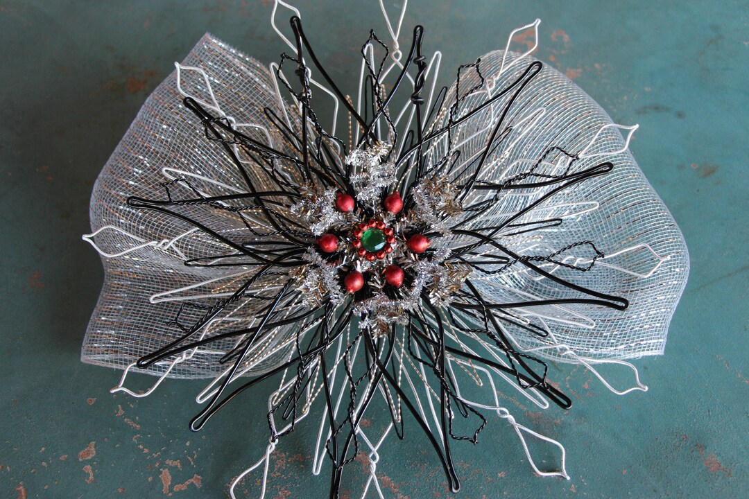 Large Tree Topper Snowflake Tree Topper Star Red Silver & Black ...