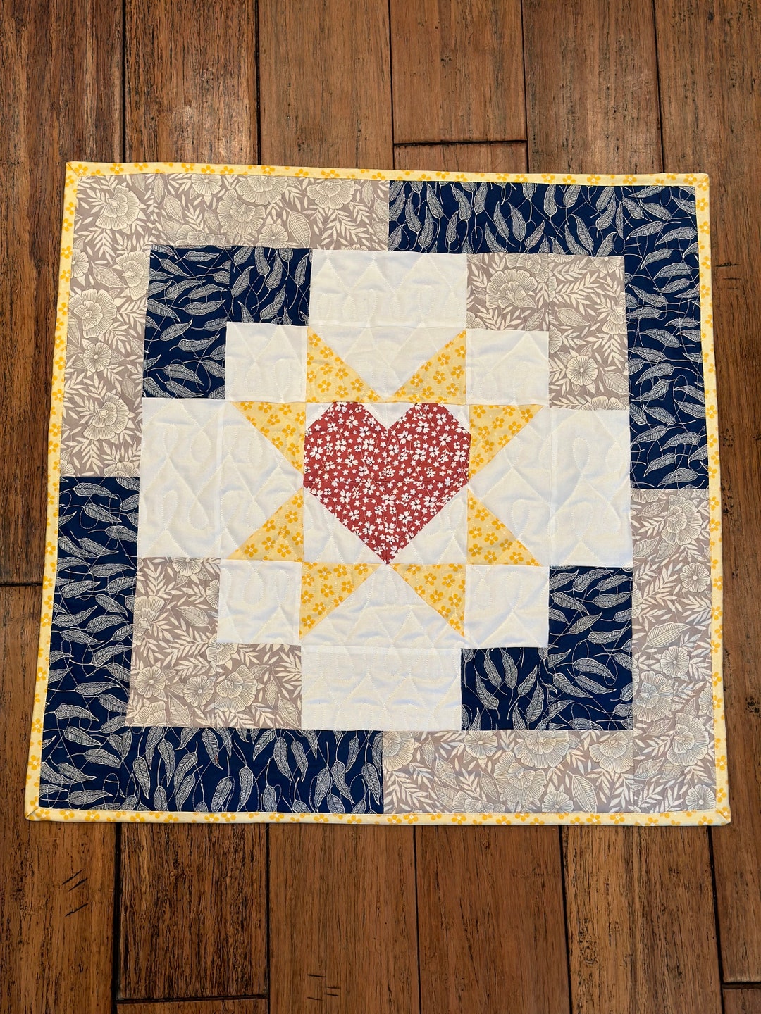 FREE SHIPPING Spring Quilted Wall Hanging, Handmade Home Decoration ...