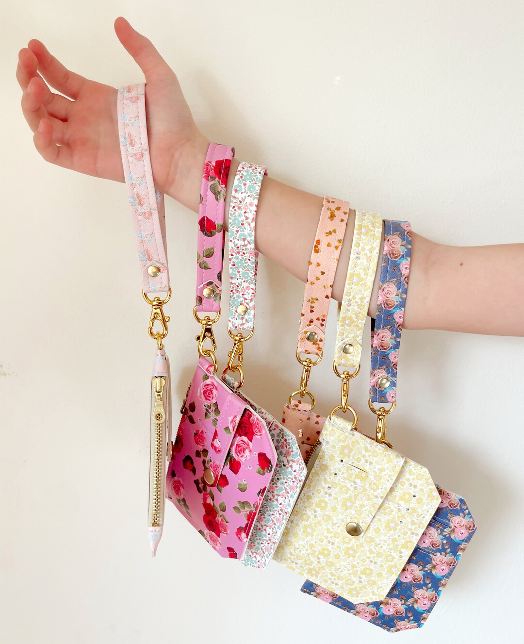 Ditzy Floral Wallets- Mini Pocket Pals With Wristlet - Etsy