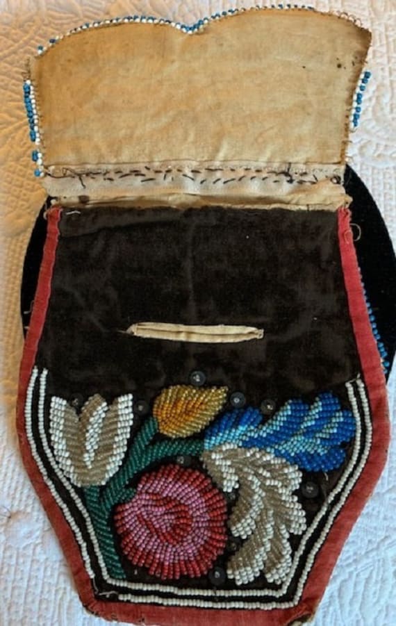 Antique Native American Iroquois Beaded Purse - Gem