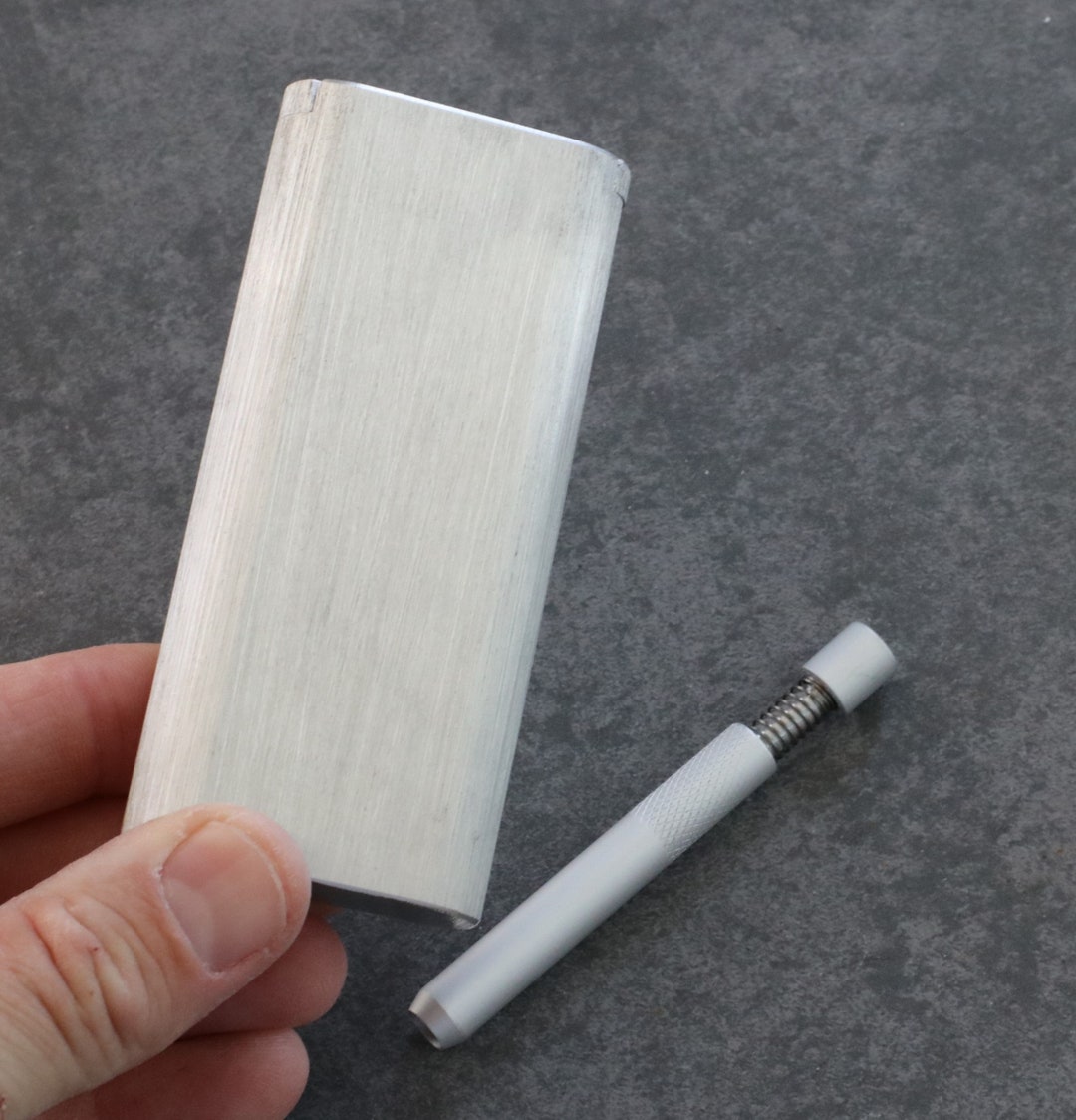 4 Metal Dugout & One Hitter Pipe Stylish Classy Heavy Duty Aluminum ...