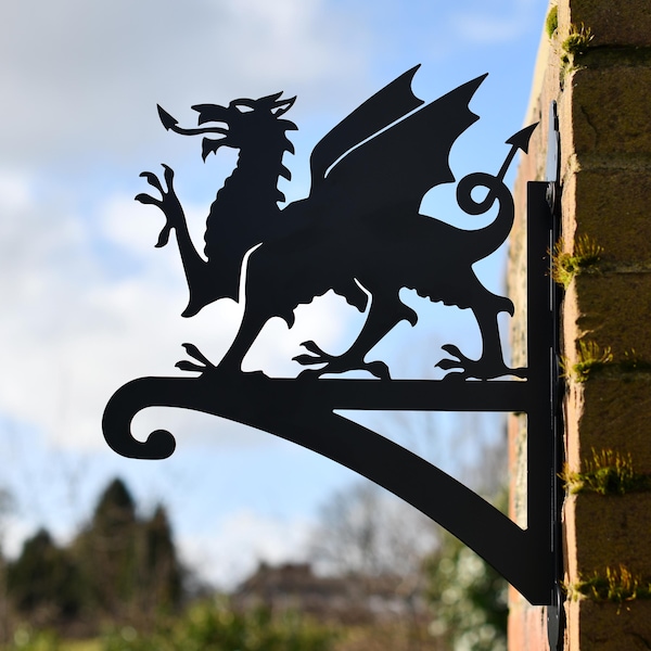Welsh Dragon Sculpture - Etsy UK