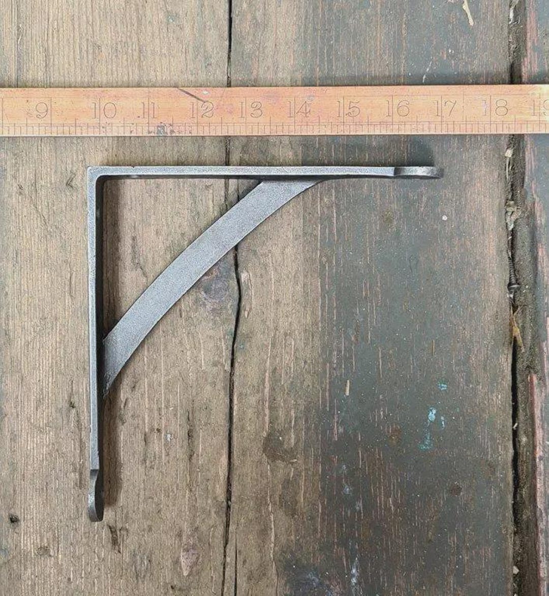 Penny End Rustic Antique Iron Shelf Bracket | Industrial/vintage Style ...