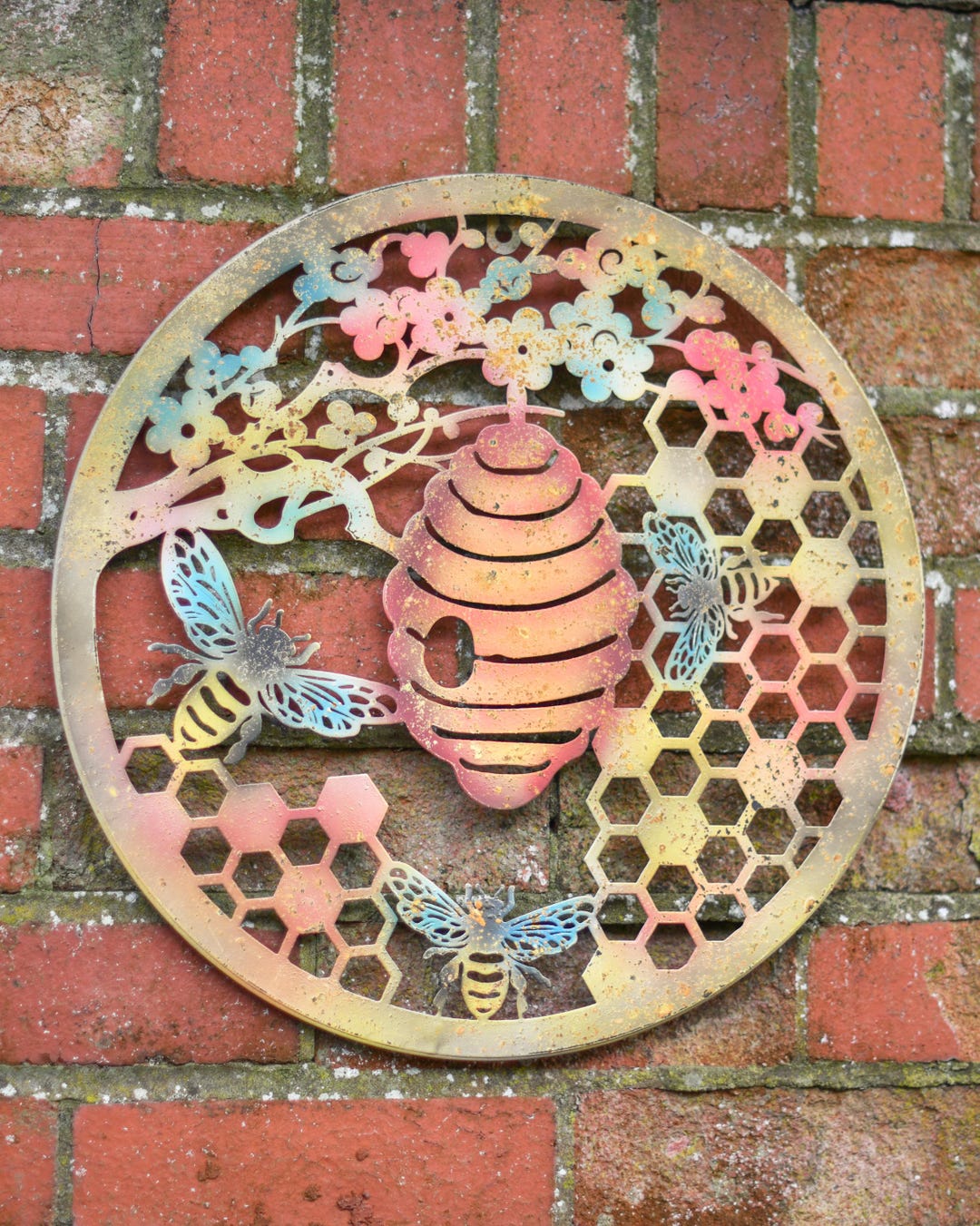 Rustic Circular Beehive & Honeycomb Garden Wall Art, Indoor or Outdoor ...