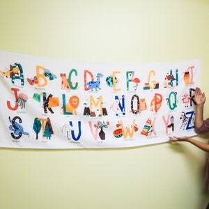 Alphabet Pictures Tapestry for Kids Educational Letters Pictures Wall ...