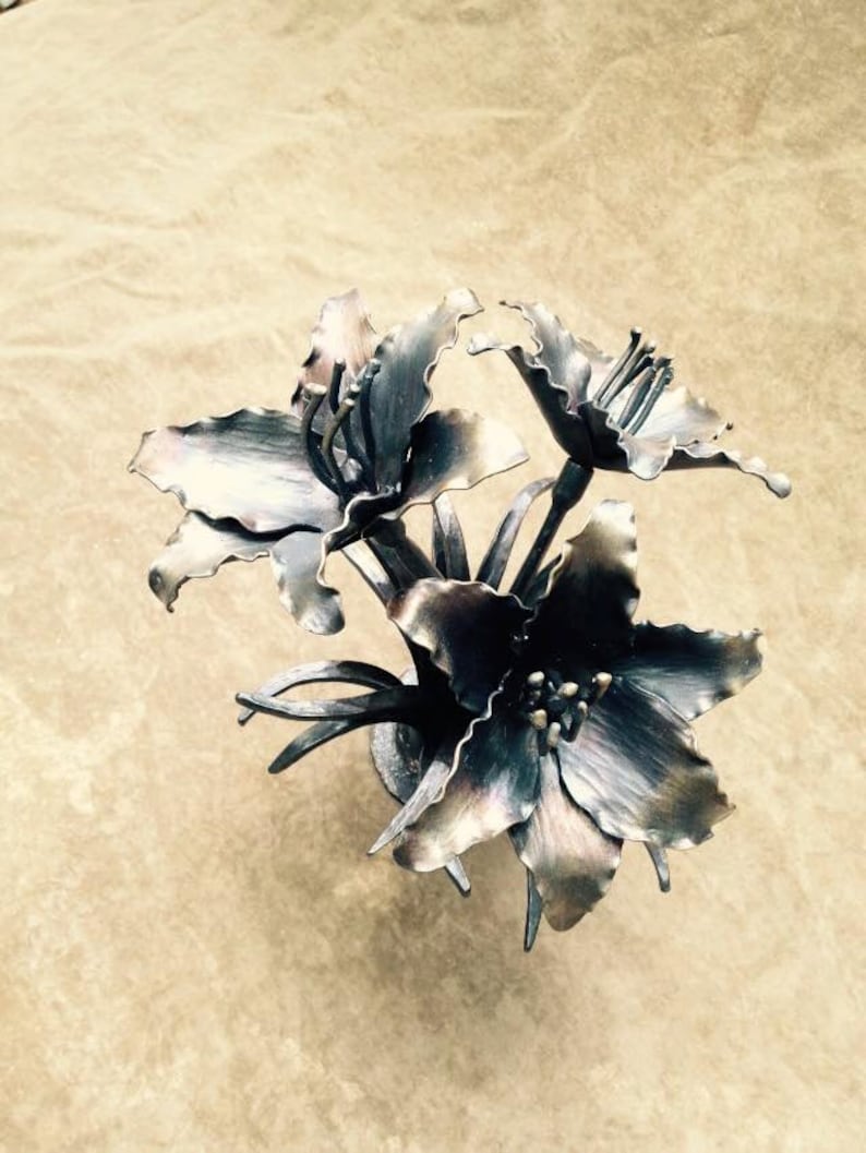 Handforged Iron Day Lily Sculpture, Blacksmith Flower - Etsy