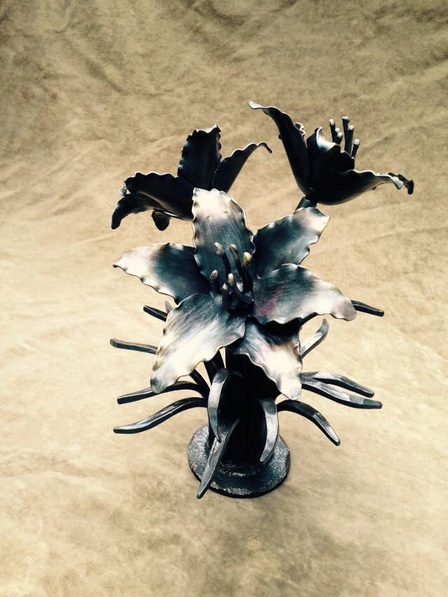 Handforged Iron Day Lily Sculpture, Blacksmith Flower - Etsy