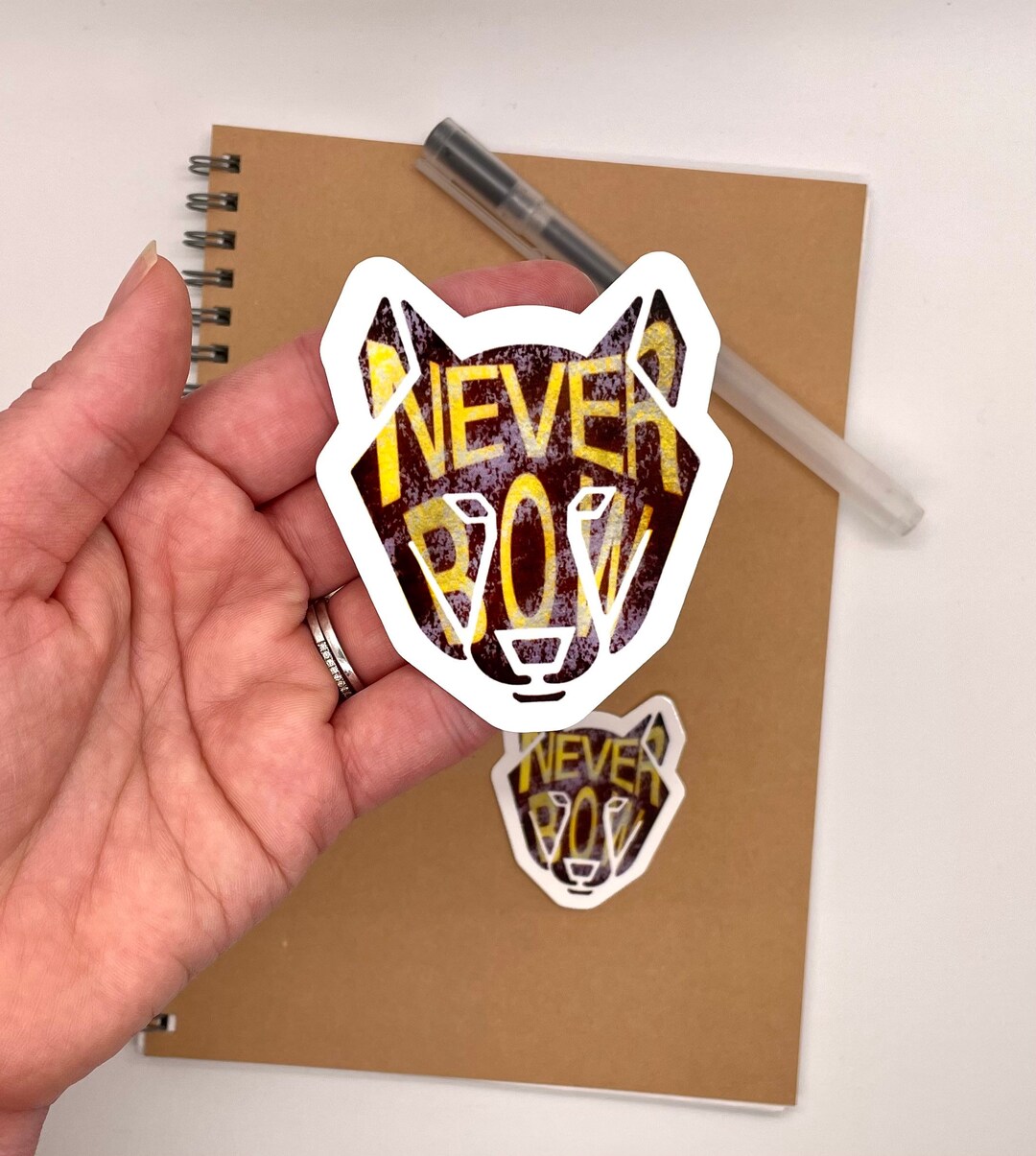 Sticker Red Rising Sticker, Howler Stickers, Never Bow, Red Rising ...