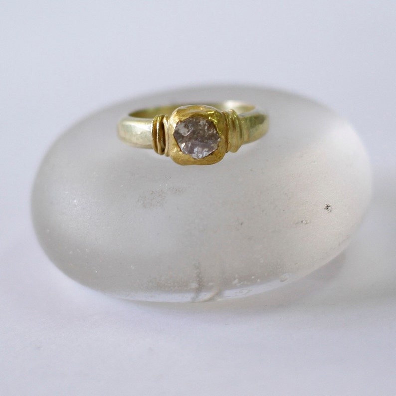 Hammered Gold Diamond Ring, Unique Engagement Ring, 18k Solid Gold Ring ...
