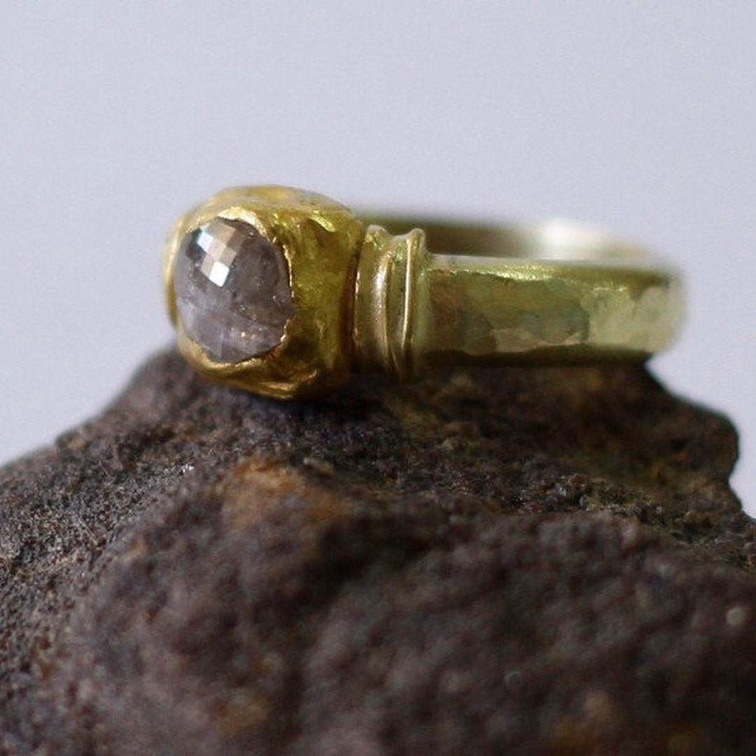 Hammered Gold Diamond Ring, Unique Engagement Ring, 18k Solid Gold Ring ...