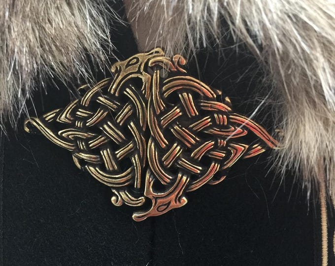 Celtic Knotwork Cloak Cape Clasp Fastening in Bronze or Silver Avalon ...