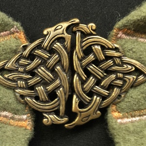 Celtic Knotwork Cloak Cape Clasp Fastening in Bronze or Silver Avalon ...