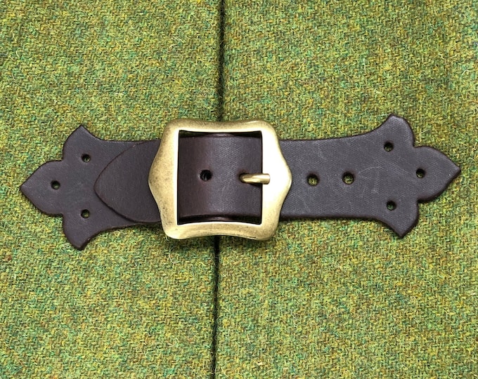 Medieval LARP Leather Cloak Cape Heavy Duty Clasp Fastening in Brown ...