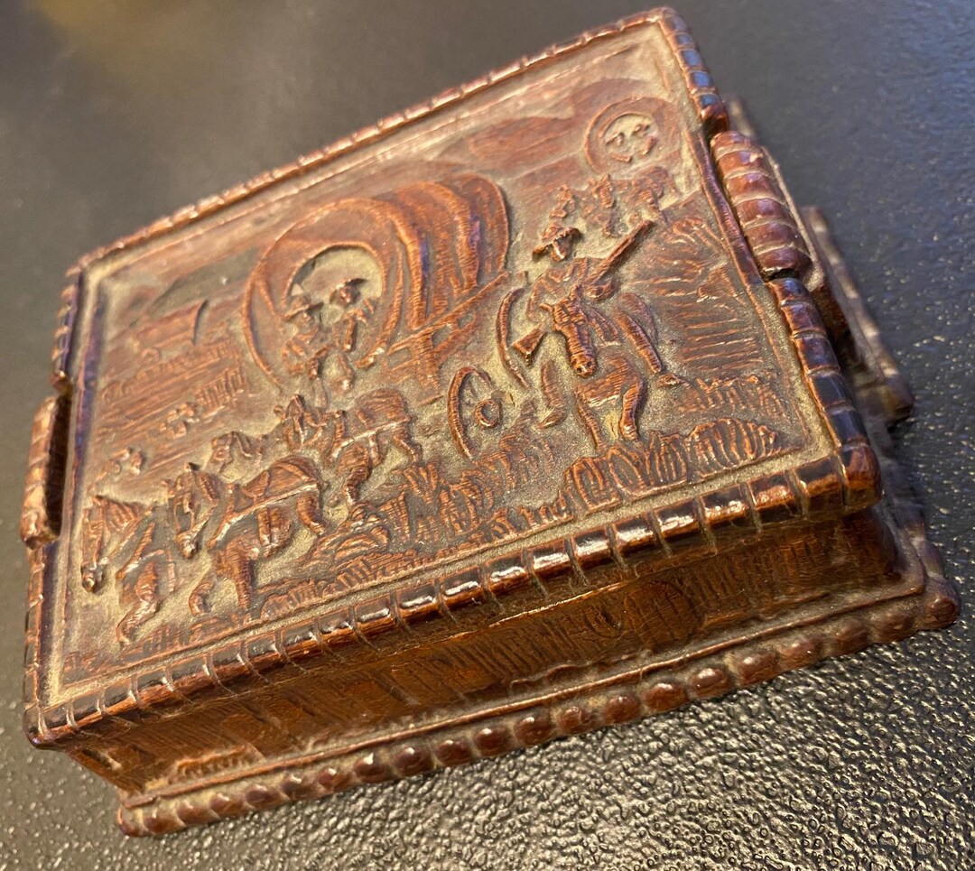 Vintage SYROCO Faux Wood Trinket, Cigarette, or Card Box Western ...