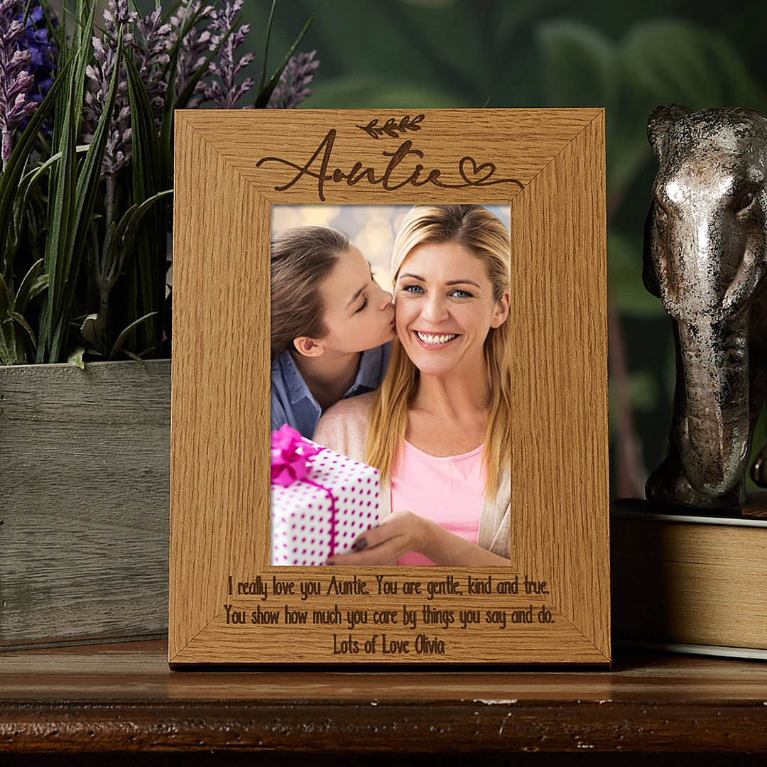 Wooden Auntie Photo Frame Gift Portrait With Sentiment and Leaf Design ...