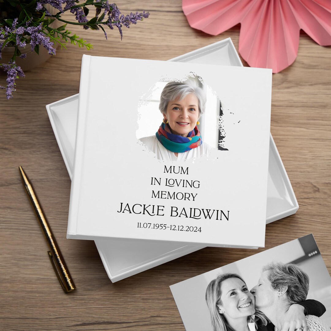 Personalised Mum in Loving Memory White Album With Photo for 50 X 6x4 ...