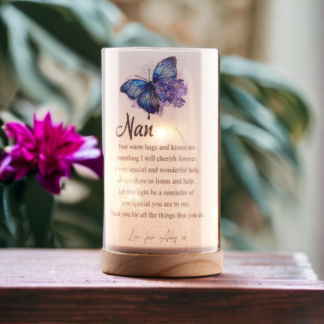 Personalised Nan Gift Beautiful Night Lamp With Wood Base and Sentiment ...