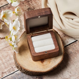 Personalised Wedding Ring Box Holder for 2 Rings With Border - Etsy