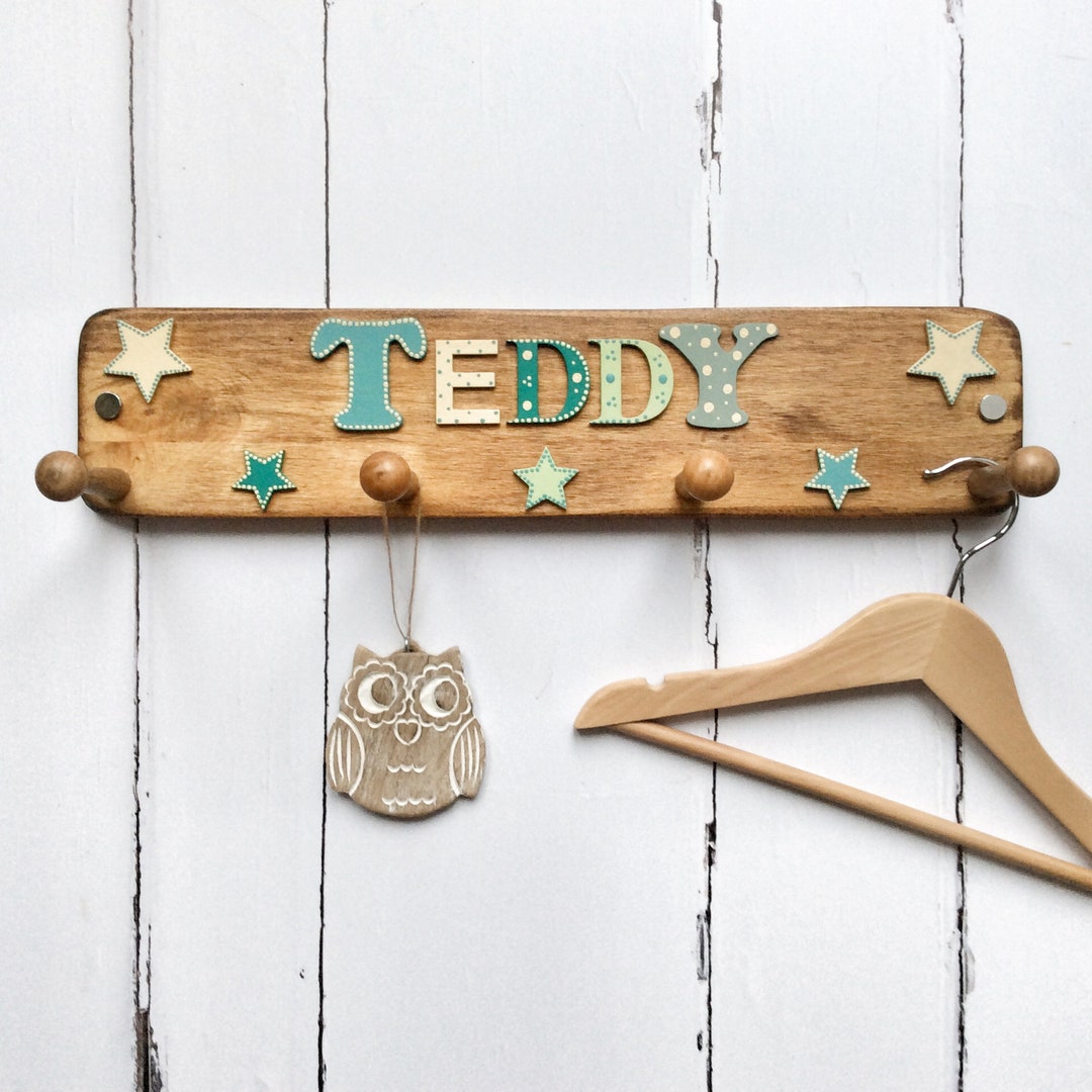 Personalized Kids Coat Hooks: Wooden Peg Rack With Four Pegs - Etsy UK