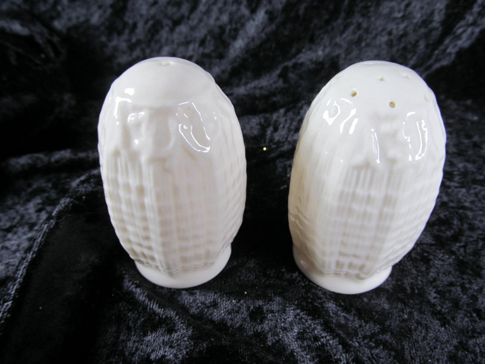Vintage Belleek Irish Salt & Pepper Shakers: Tridacna Pattern, Parian ...