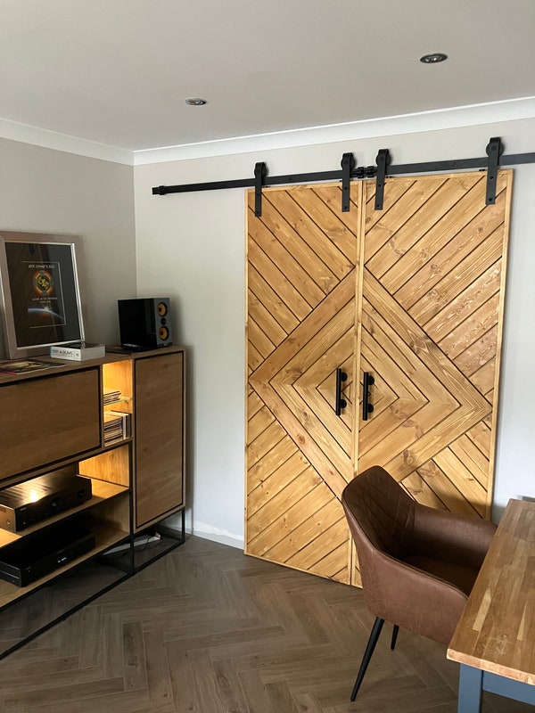 Modern Geometric Barn Door - Etsy Canada