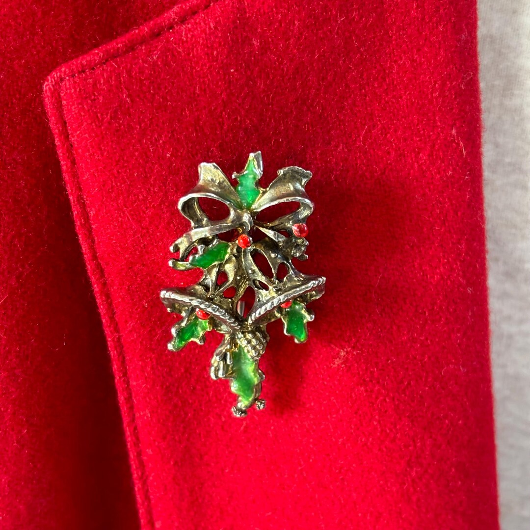 Vintage Christmas Pin - Bells and Holly - Etsy