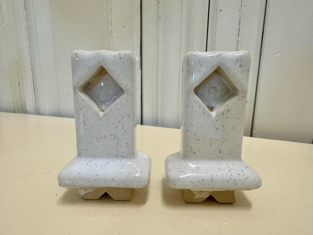 MCM White Ceramic Towel Bar Assembly With Black Speckles - Bar Not ...