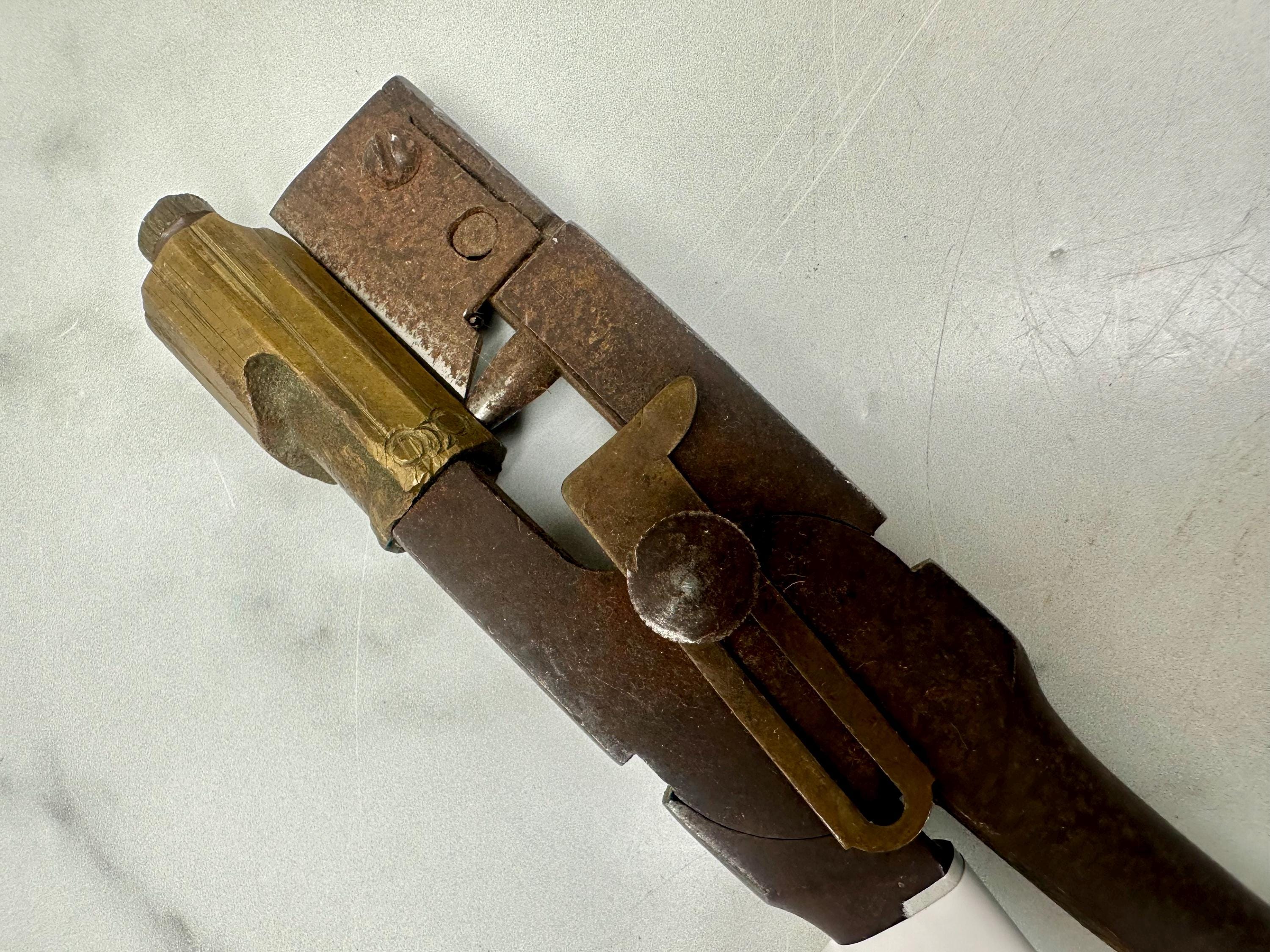 Vintage Leather Button Hole Cutter – R. Heinisch / J. Wiss & Sons Co ...