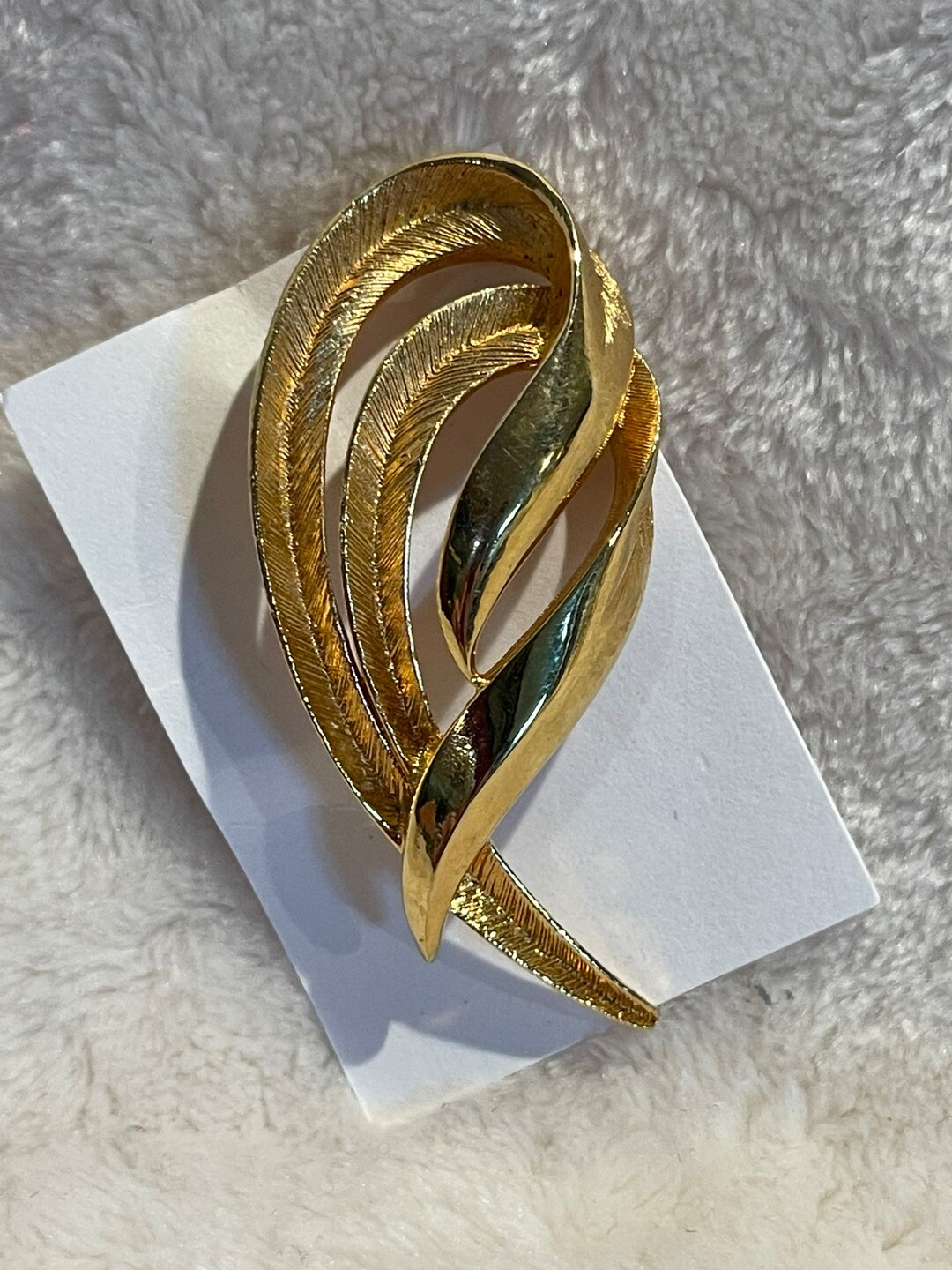Vintage Gold Pin - Etsy