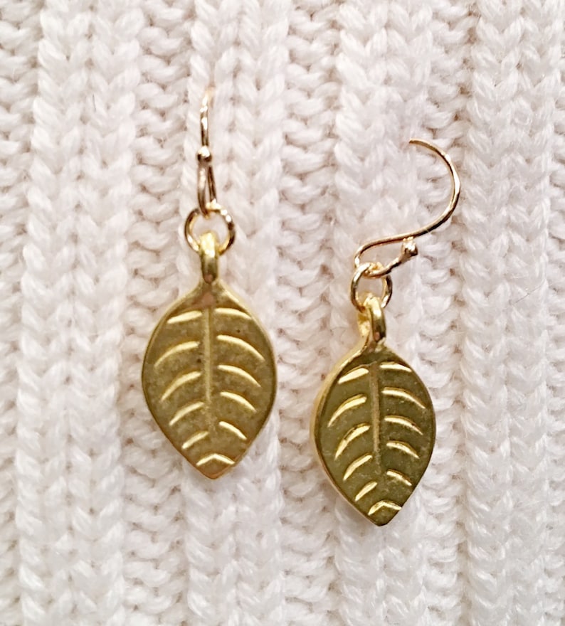 Kate Middleton Inspired Leaf Dangle Earring in Silver or Gold, Princess ...