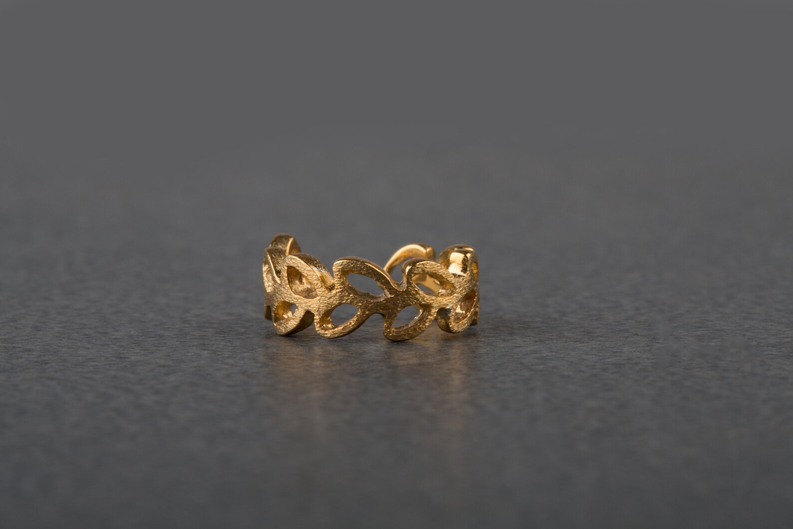 Solid Gold Ear Cuffleaves Ear Cuff 9k&14k Gold Ear Cuffsnon | Etsy