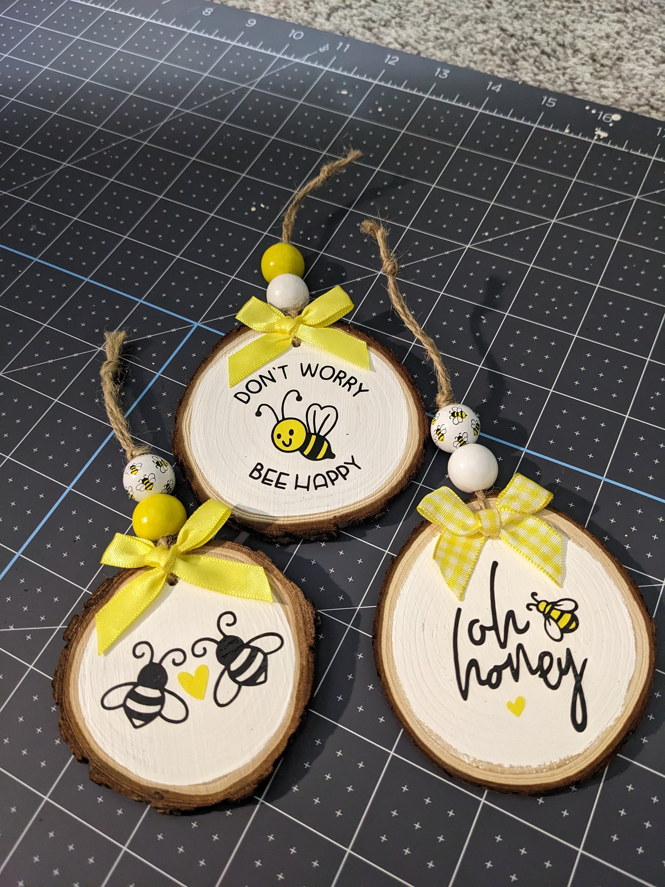 Bee Ornament, Spring Bee Decor, Mini Wood Slice, Handmade Ornament ...