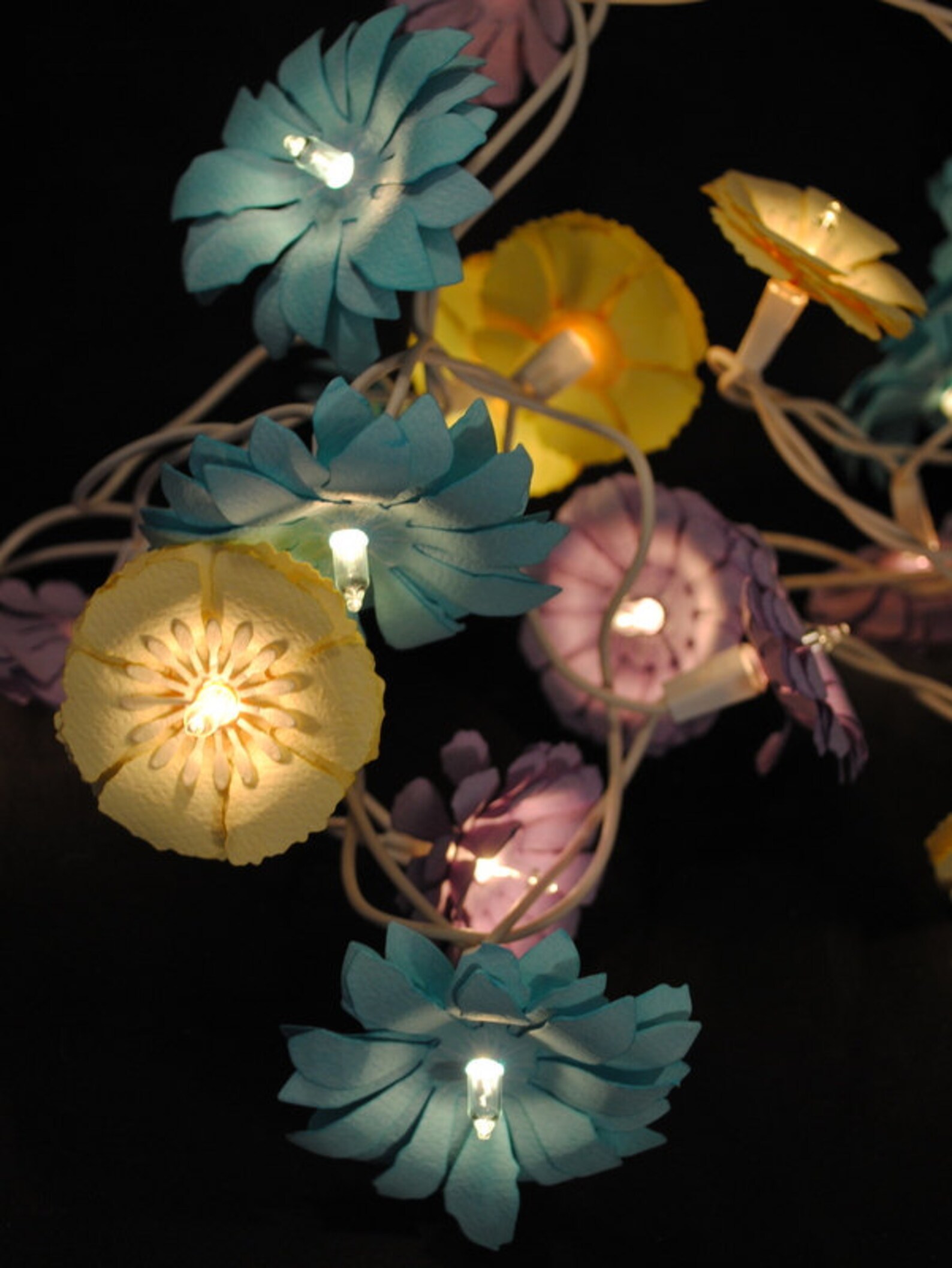 Twinkle Light Flowers Paper Daisy String Lights Handmade | Etsy