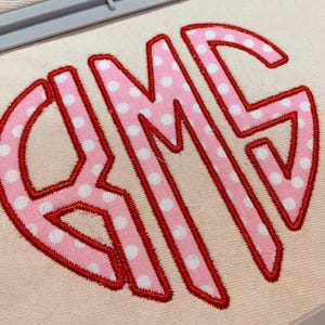 20 BX Embroidery Monogram Fonts Bundle: Chain, Bean, Pearls, Satin ...