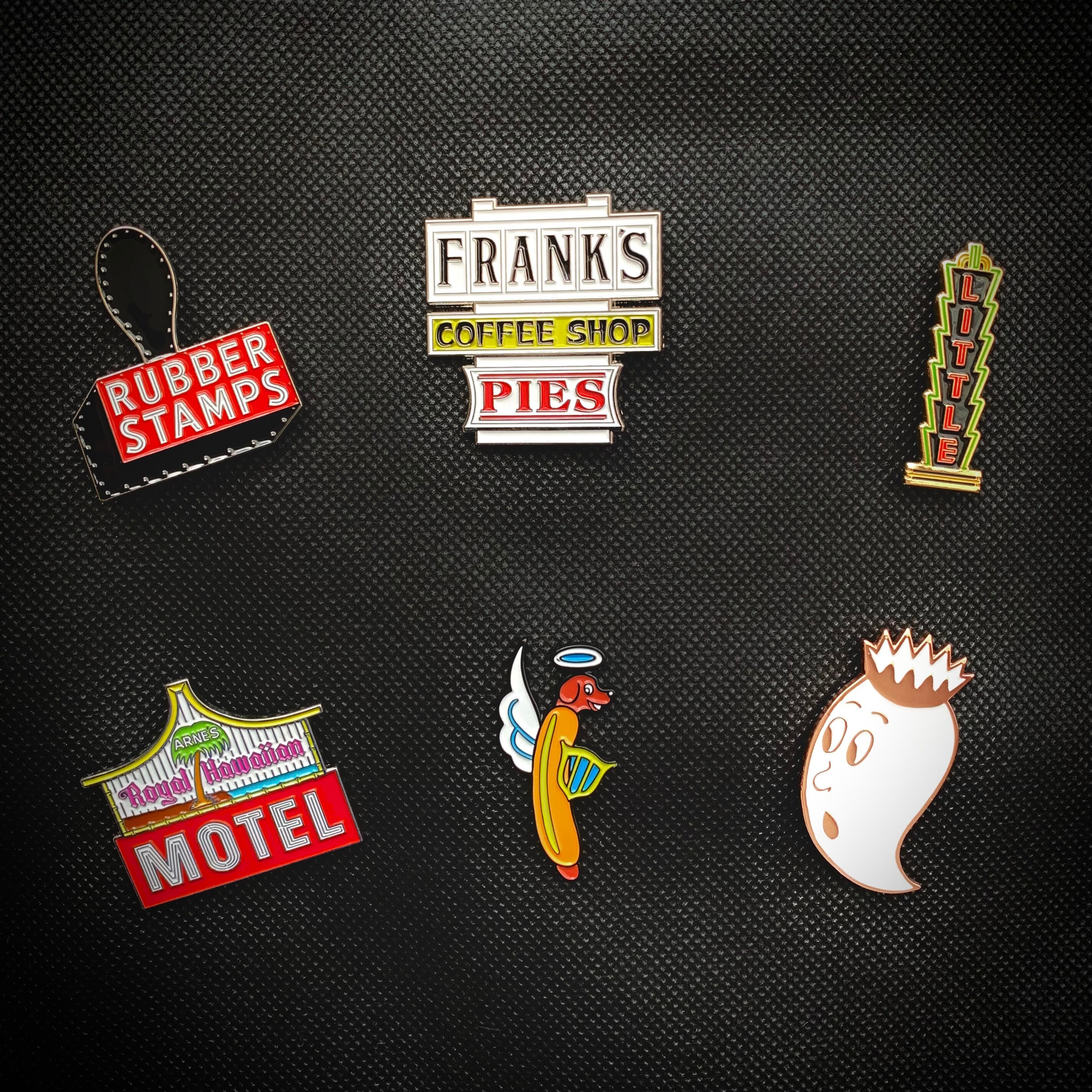 Papoos Hot Dog Show Enamel Pin - Etsy