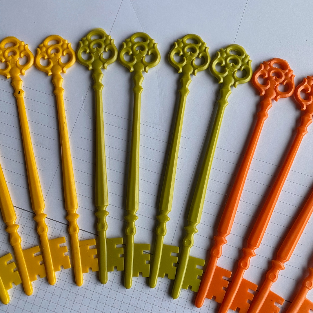 12 Key Party Cocktail Swizzles - Etsy