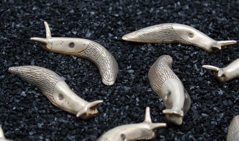 Little Slug bronze Sculpture - Etsy