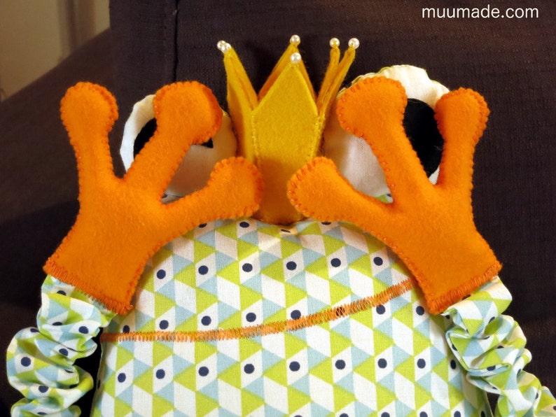 Frog Prince Sewing Pattern Throw Pillow Pattern Sofa Couch - Etsy