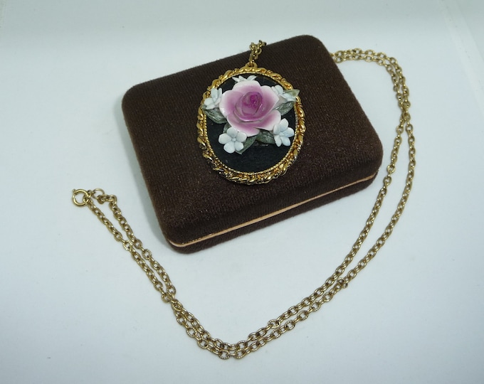 Vintage Capodimonte Porcelain Rose Pendant Necklace - Handmade Italian ...