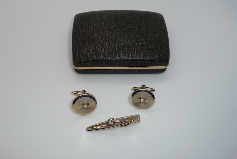 Stylish Retro Boxed Stratton Gold Plated With Rhinestone Crystal ...