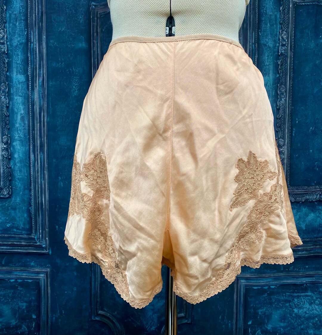 Vintage 1920s / 1930s Peach Silk Tap Pants Lace Pinup 20s 30s UK Small ...