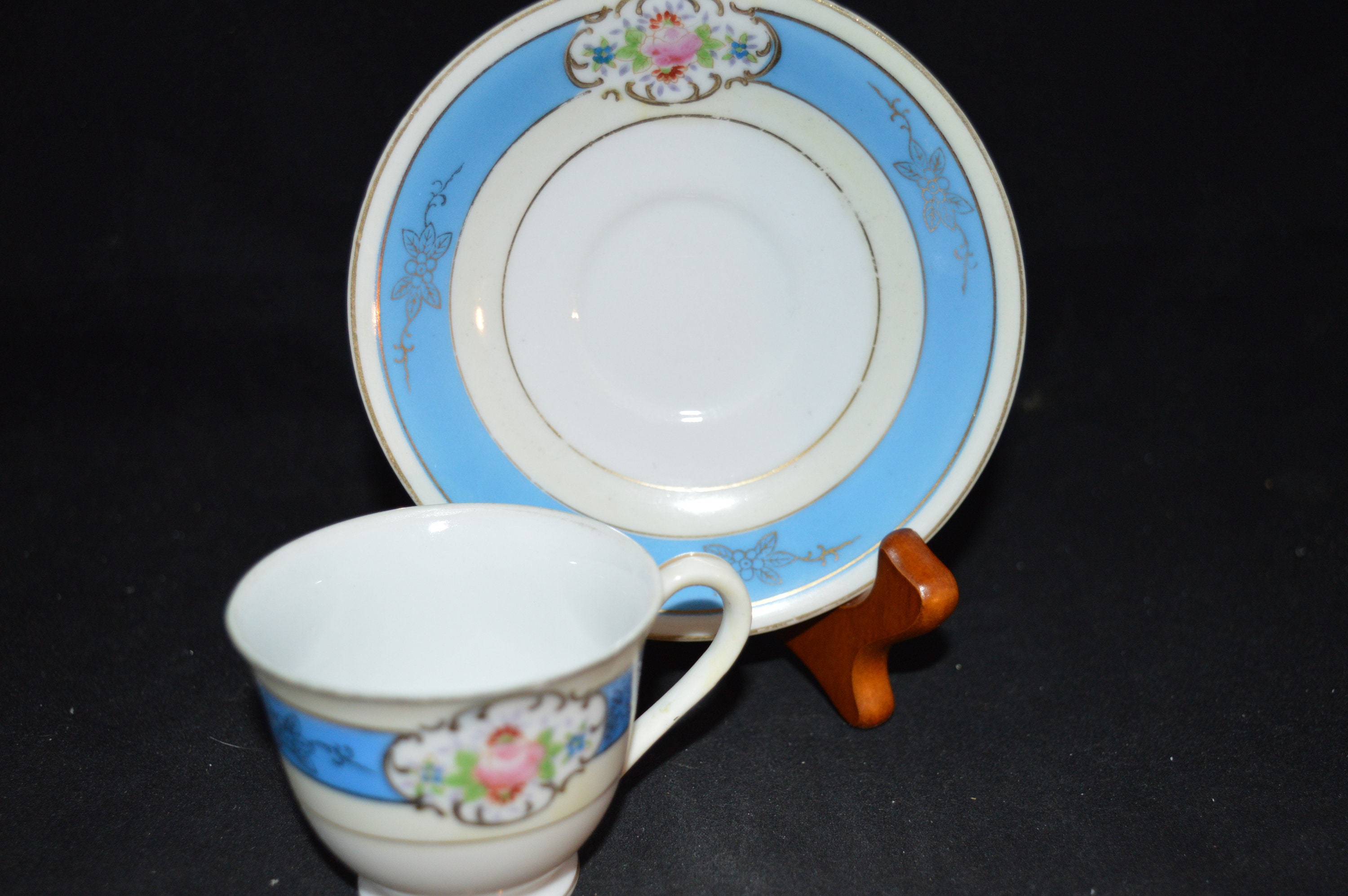 Chugai Tea Cup and Saucer / Blue / White / Small Tea Cup / - Etsy
