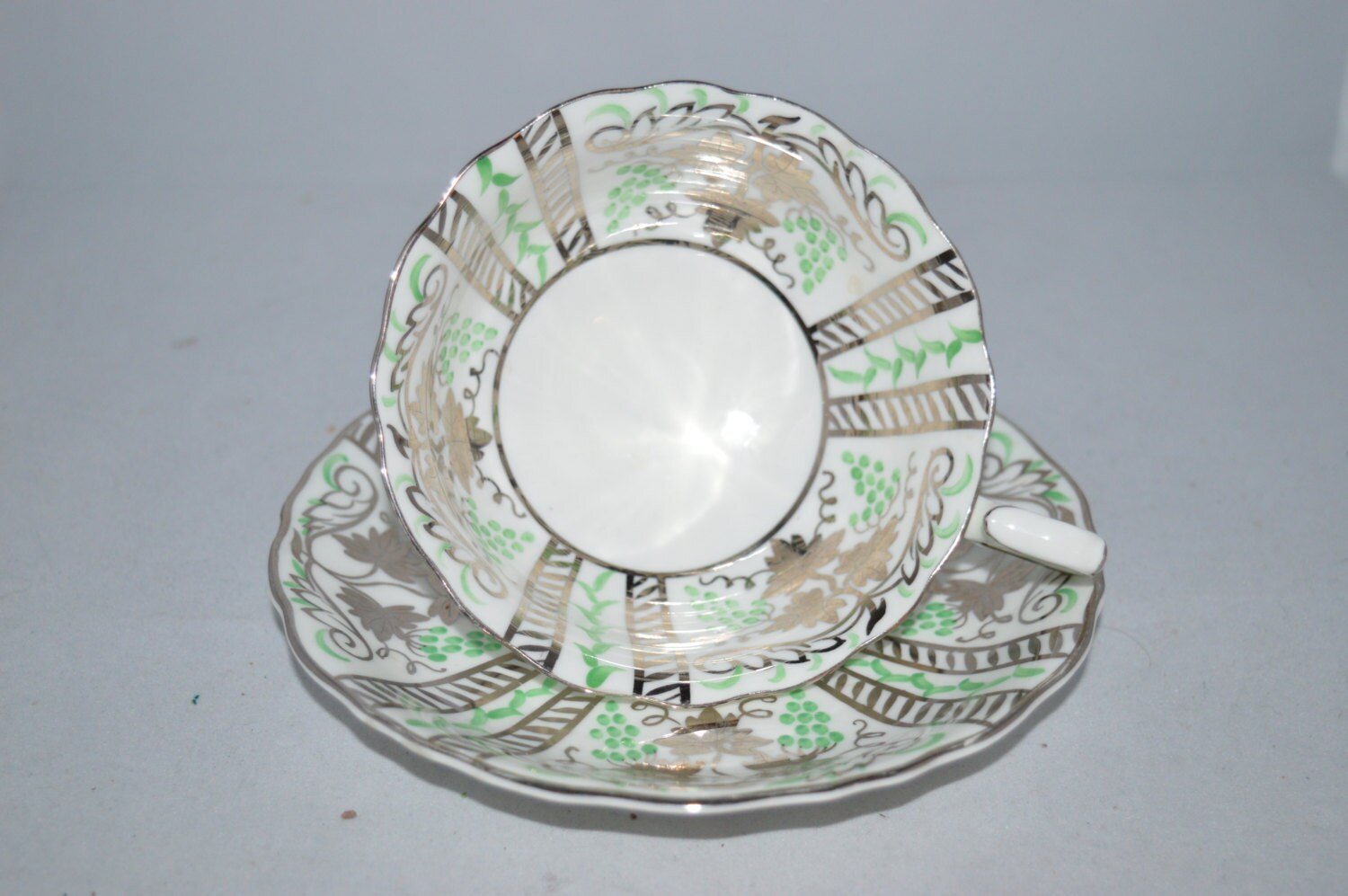 Wedgewood Tea Cup / Saucer / Green / Silver / Grape Motif / Tea Cup and ...