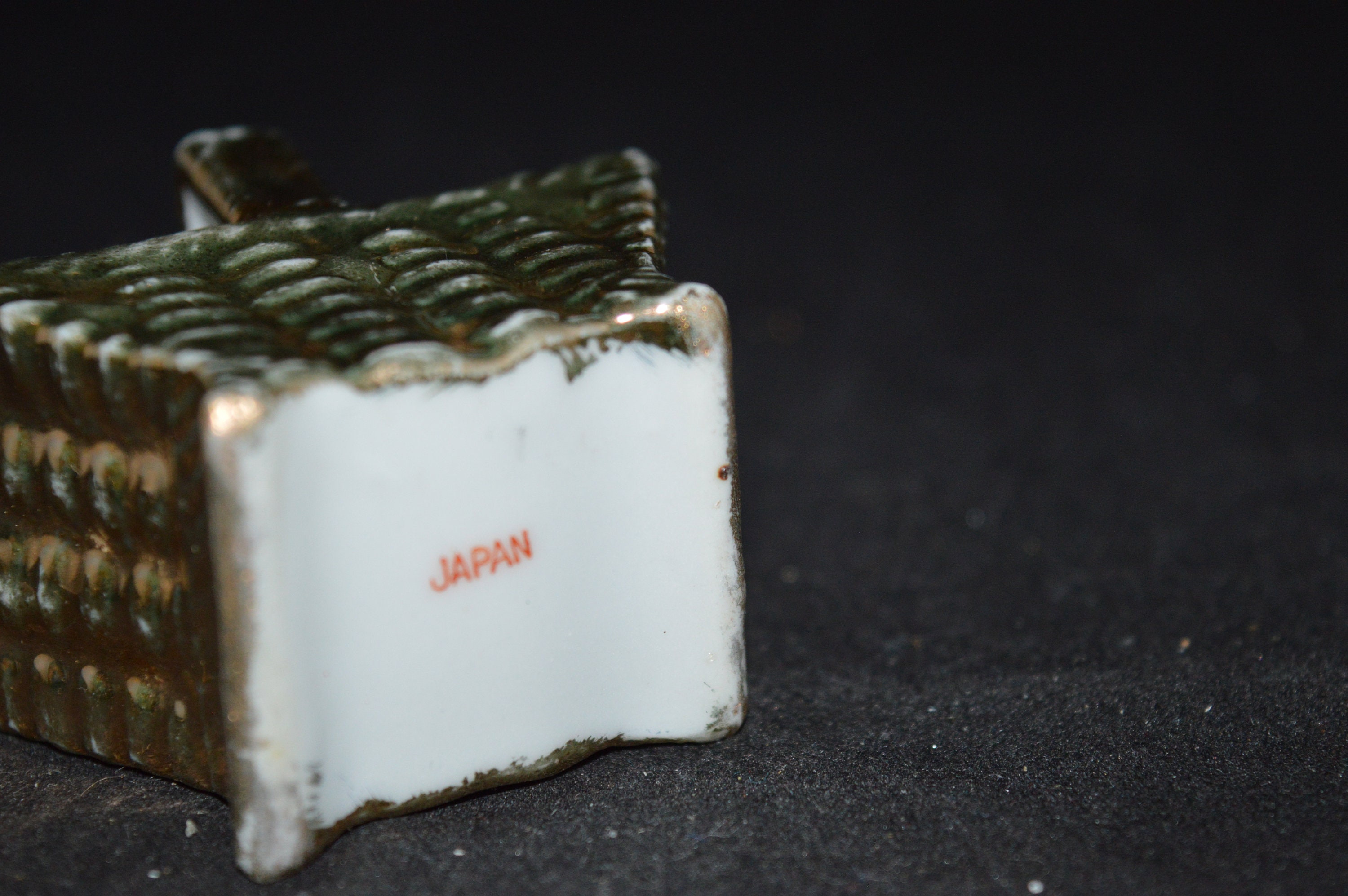 Gold Ceramic Basket / Made in Japan / 2" X 1" X 1.75" / Ceramic Basket ...