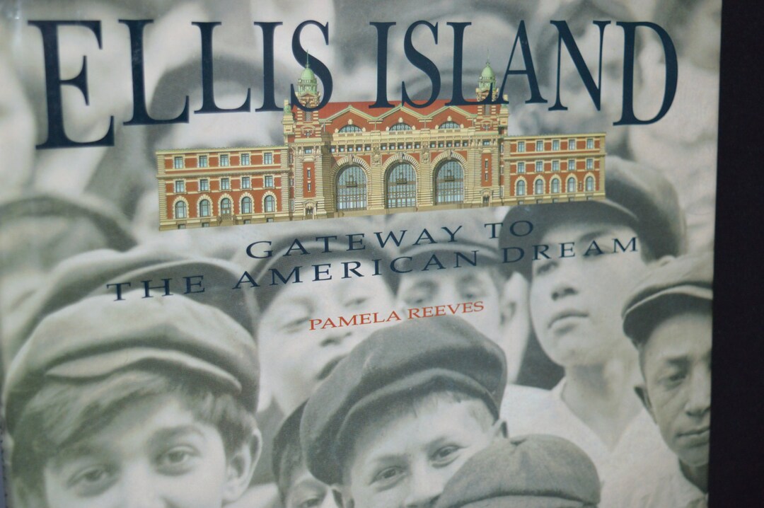 Ellis Island / New York / Immigrants / America / Freedom / Photographs ...